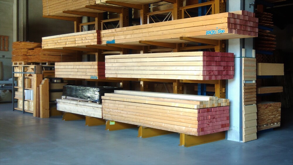 Hemlock Logs and Lumber from Canada